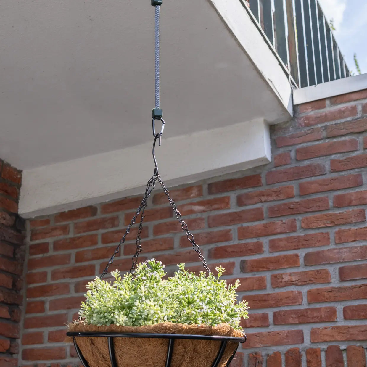Extendable Hang Basket Pulley – Pandy's Garden Center